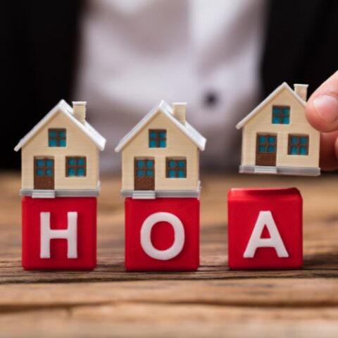 What Should Small Condominium HOAs Avoid? - Know Your Rights